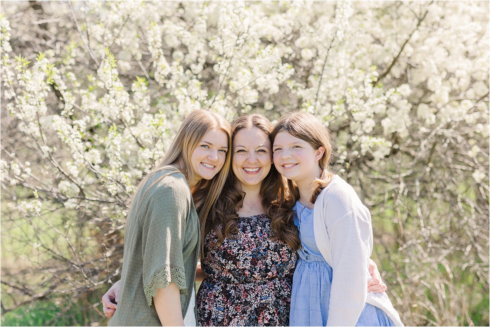 Hackler family | Spring blooms family photos 2021 mini session ...