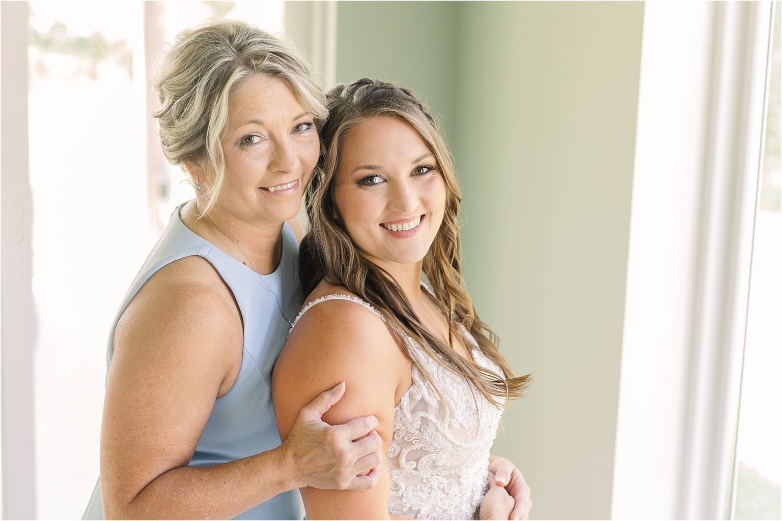 Missouri Summer Wedding | Gorgeous gray palette wedding at The Copper ...